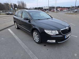 Black Skoda SuperB 2012 in Vilnius, with an engine capacity of 1.98 L and mileage of 313 thousand km for 6300 €, photo 15 on AUTOMOTO.COM.LV