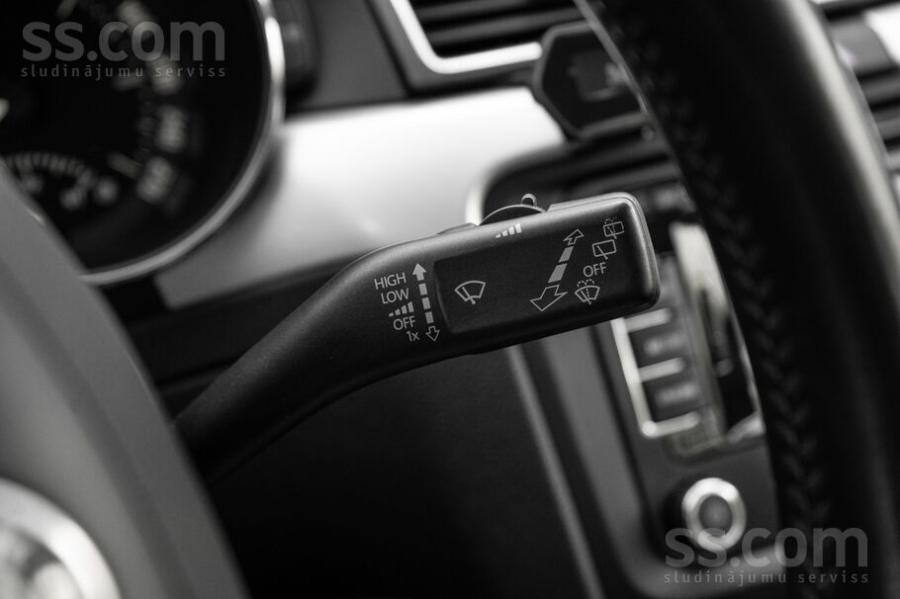 Black Skoda SuperB 2012 in Riga, with an engine capacity of 1.60 L and mileage of 242 thousand km for 5250 €, photo 19 on AUTOMOTO.COM.LV
