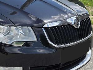 Melns Skoda SuperB 2012 Panevēža, ar dzinēja tilpumu 1.97 L un nobraukumu 341 tūkst. km par 4599 €, foto  vietnē AUTOMOTO.COM.LV