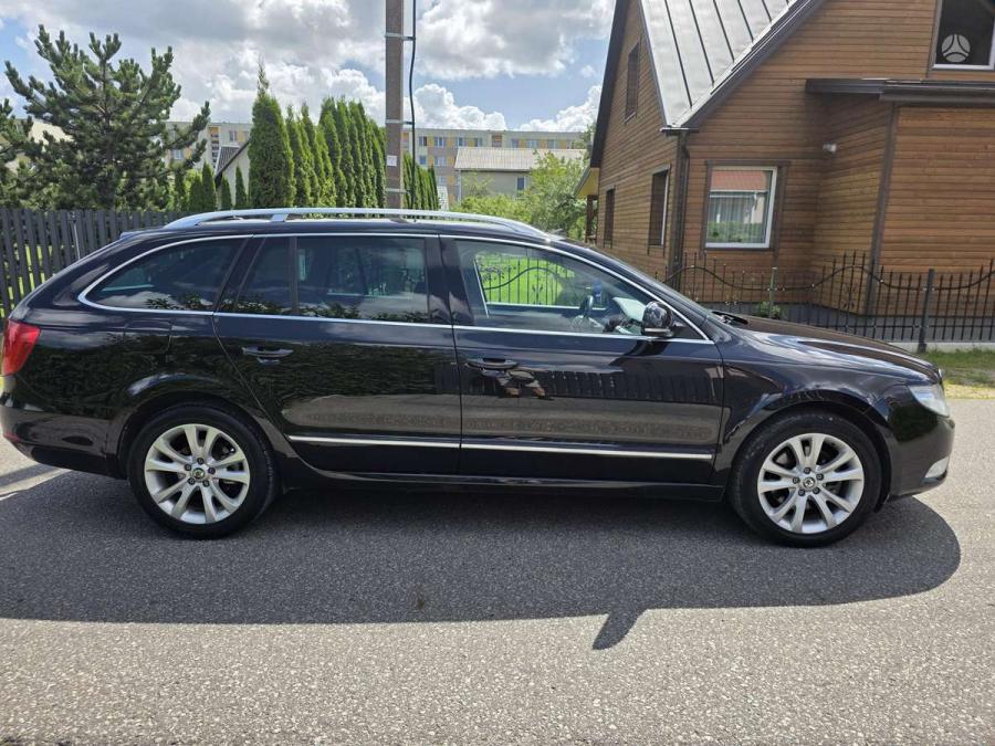 Melns Skoda SuperB 2012 Panevēža, ar dzinēja tilpumu 1.97 L un nobraukumu 341 tūkst. km par 4599 €, foto 4 vietnē AUTOMOTO.COM.LV