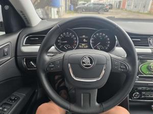 Melns Skoda SuperB 2012 Panevēža, ar dzinēja tilpumu 1.97 L un nobraukumu 341 tūkst. km par 4599 €, foto 19 vietnē AUTOMOTO.COM.LV