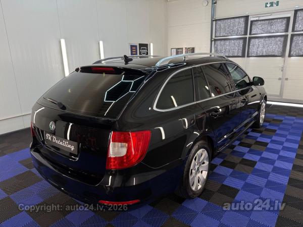 Melns Skoda SuperB 2012 Tallina, ar dzinēja tilpumu 1.60 L un nobraukumu 266 tūkst. km par 6999 €, foto 4 vietnē AUTOMOTO.COM.LV