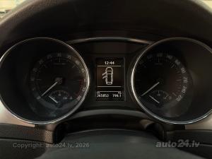 Черный Шкода Суперб 2012 в Таллин, объемом двигателя 1.60 л и пробегом 266 тыс. км за 6999 €, фото 11 на AUTOMOTO.COM.LV