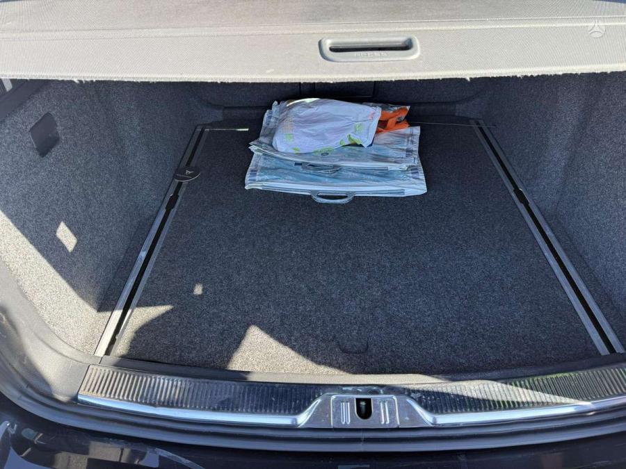 Black Skoda SuperB 2012 in Klaipeda, with an engine capacity of 1.60 L and mileage of 330 thousand km for 6000 €, photo 10 on AUTOMOTO.COM.LV
