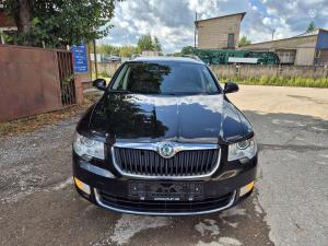 Black Skoda SuperB 2012 in Utena, with an engine capacity of 3.60 L and mileage of 257 thousand km for 4990 €, photo 9 on AUTOMOTO.COM.LV