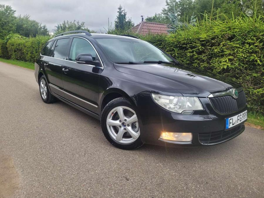 Black Skoda SuperB 2012 in Vilkaviskis, with an engine capacity of 2.00 L and mileage of 312 thousand km for 4499 €, photo 1 on AUTOMOTO.COM.LV