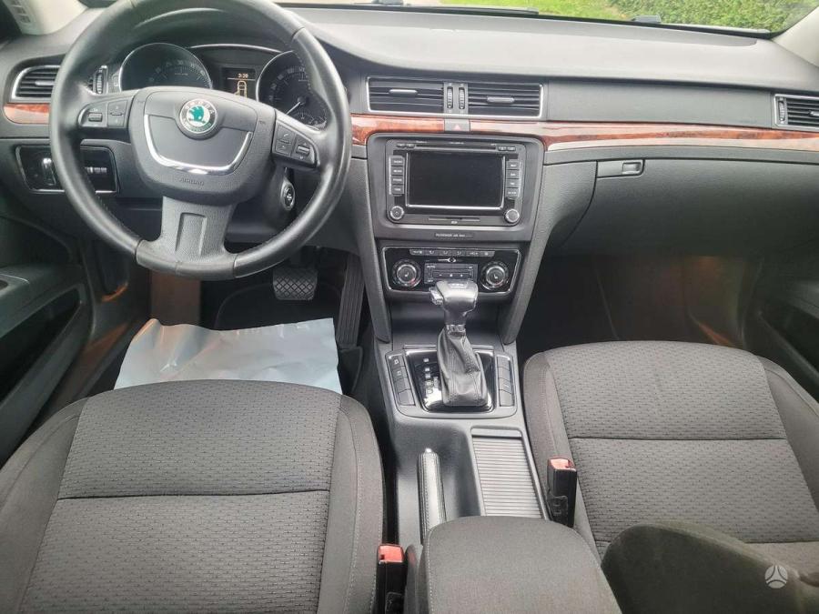 Black Skoda SuperB 2012 in Vilkaviskis, with an engine capacity of 2.00 L and mileage of 312 thousand km for 4499 €, photo 12 on AUTOMOTO.COM.LV