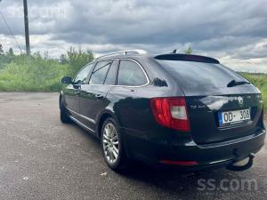Melns Skoda SuperB 2013 Rīga, ar dzinēja tilpumu 2.00 L un nobraukumu 0 tūkst. km par 15500 €, foto 4 vietnē AUTOMOTO.COM.LV