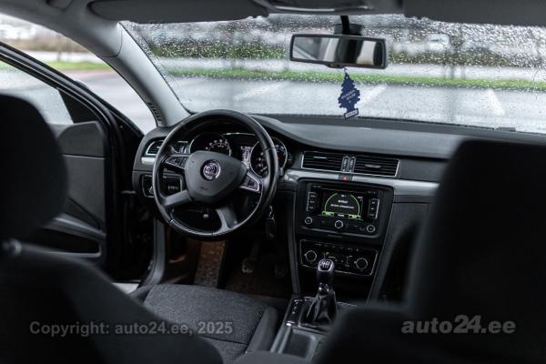 Melns Skoda SuperB 2013 Tallina, ar dzinēja tilpumu 1.60 L un nobraukumu 375 tūkst. km par 4800 €, foto 11 vietnē AUTOMOTO.COM.LV