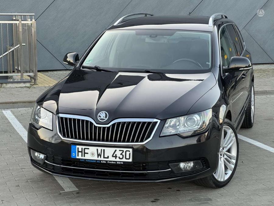 Black Skoda SuperB 2013 in Jonava, with an engine capacity of 1.97 L and mileage of 299 thousand km for 7500 €, photo 1 on AUTOMOTO.COM.LV