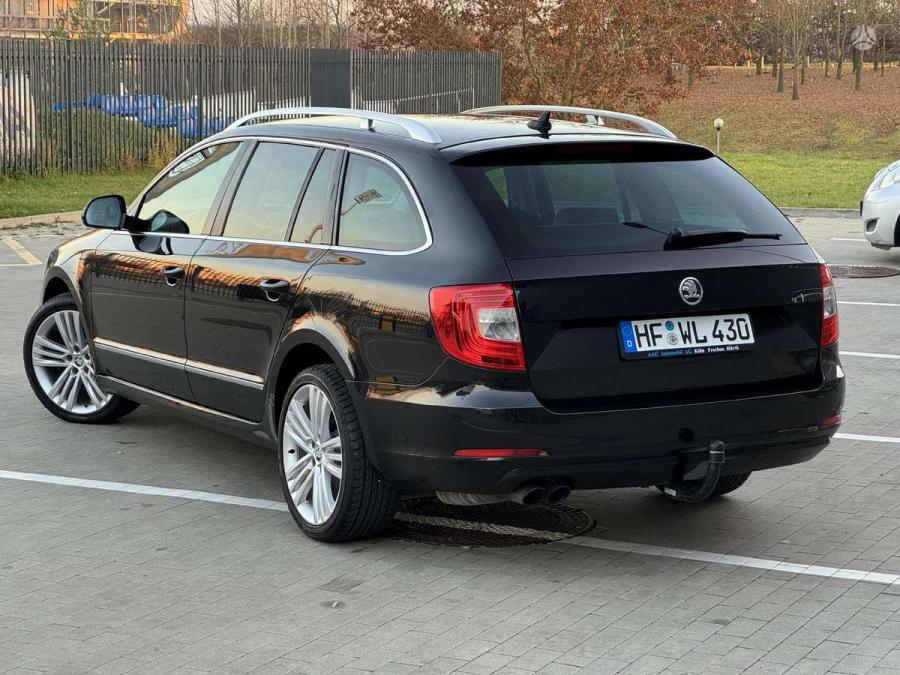 Black Skoda SuperB 2013 in Jonava, with an engine capacity of 1.97 L and mileage of 299 thousand km for 7500 €, photo 6 on AUTOMOTO.COM.LV