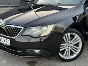 Black Skoda SuperB 2013 in Jonava, with an engine capacity of 1.97 L and mileage of 299 thousand km for 7500 €, photo 14 on AUTOMOTO.COM.LV