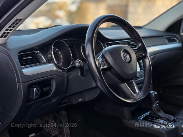 Black Skoda SuperB 2013 in Haapsalu, with an engine capacity of 2.00 L and mileage of 326 thousand km for 7000 €, photo 10 on AUTOMOTO.COM.LV