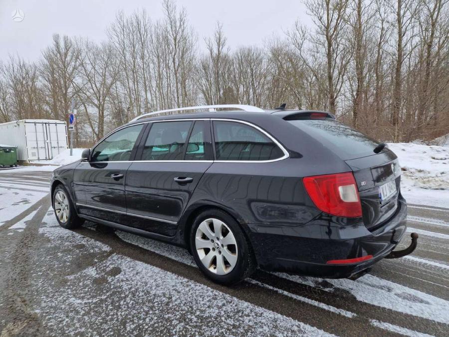Black Skoda SuperB 2013 in Vilnius, with an engine capacity of 1.97 L and mileage of 260 thousand km for 3300 €, photo 2 on AUTOMOTO.COM.LV