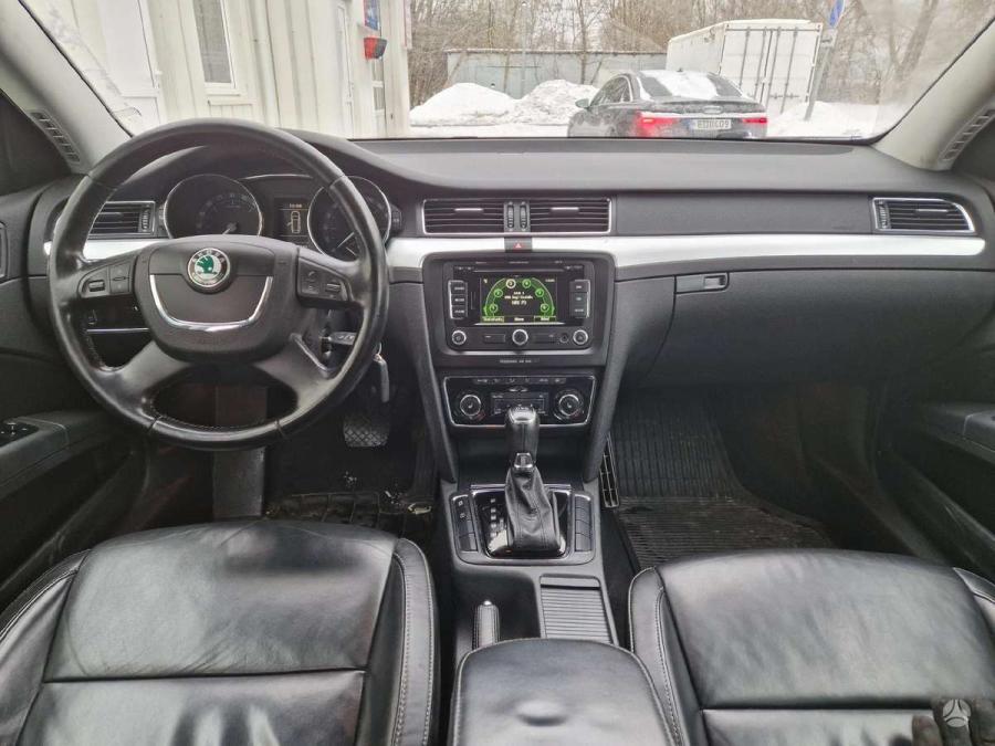 Black Skoda SuperB 2013 in Vilnius, with an engine capacity of 1.97 L and mileage of 260 thousand km for 3300 €, photo 10 on AUTOMOTO.COM.LV