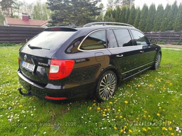 Черный Шкода Суперб 2013 в Таллин, объемом двигателя 2.00 л и пробегом 299 тыс. км за 7499 €, фото 2 на AUTOMOTO.COM.LV