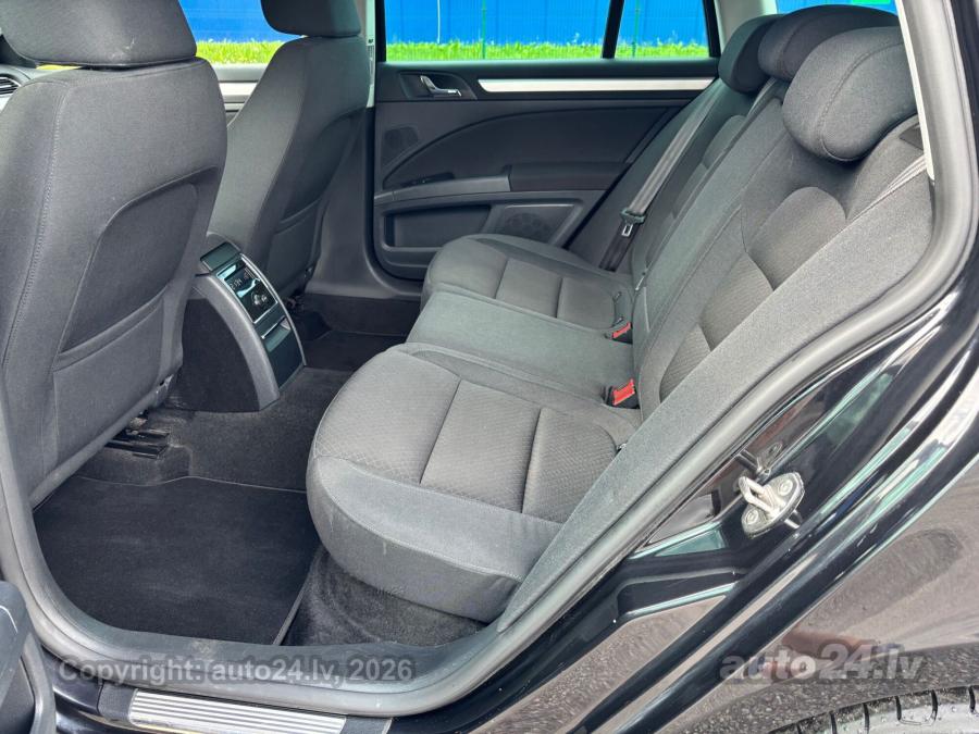 Melns Skoda SuperB 2013 Paide, ar dzinēja tilpumu 1.60 L un nobraukumu 201 tūkst. km par 7490 €, foto 14 vietnē AUTOMOTO.COM.LV