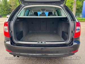 Melns Skoda SuperB 2013 Paide, ar dzinēja tilpumu 1.60 L un nobraukumu 201 tūkst. km par 7490 €, foto 26 vietnē AUTOMOTO.COM.LV