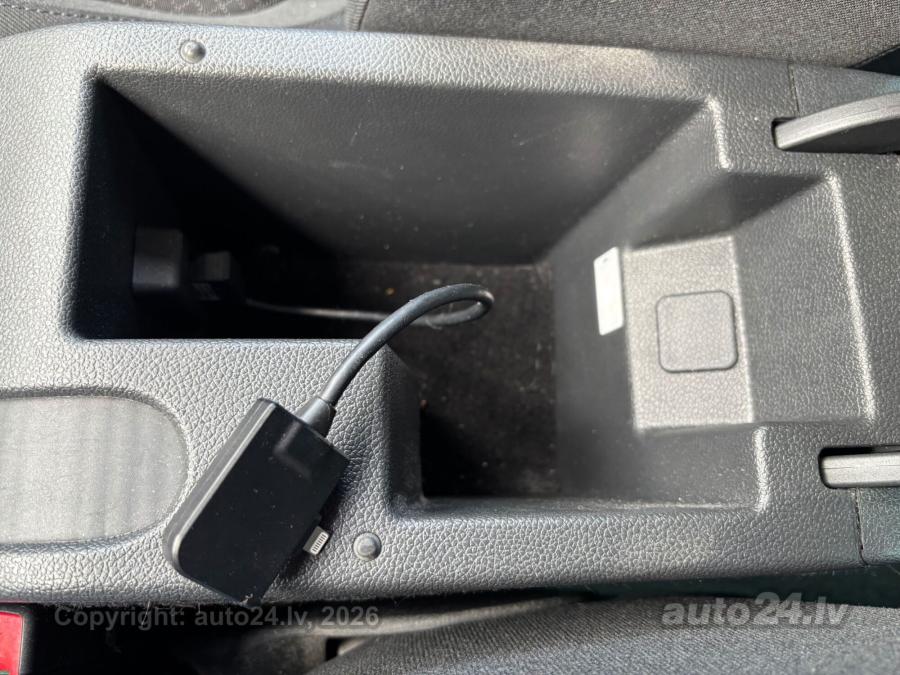 Melns Skoda SuperB 2013 Paide, ar dzinēja tilpumu 1.60 L un nobraukumu 201 tūkst. km par 7490 €, foto 28 vietnē AUTOMOTO.COM.LV