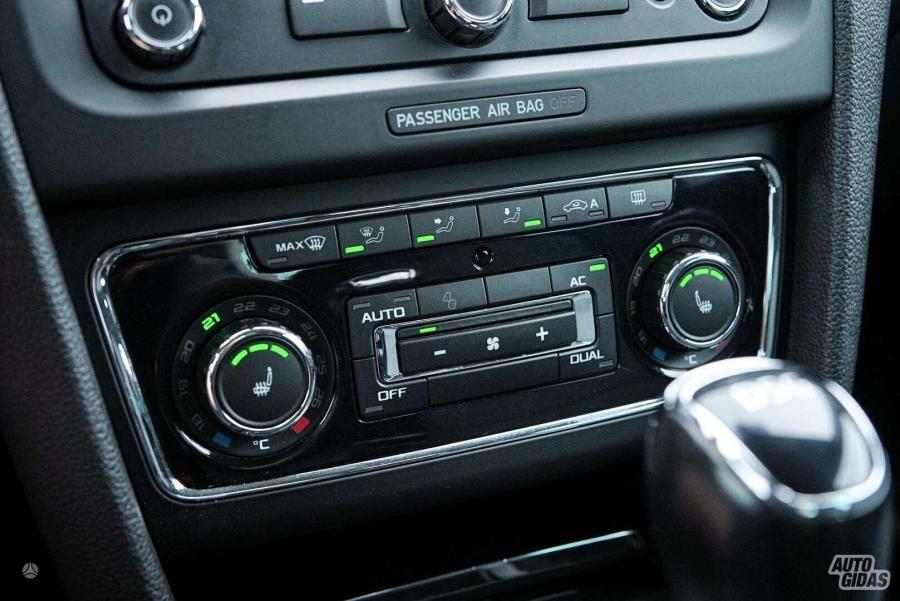 Black Skoda SuperB 2013 in Marijampole, with an engine capacity of 2.00 L and mileage of 280 thousand km for 6250 €, photo 20 on AUTOMOTO.COM.LV