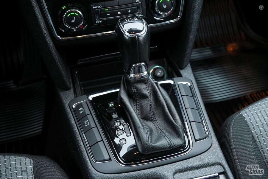 Black Skoda SuperB 2013 in Marijampole, with an engine capacity of 2.00 L and mileage of 280 thousand km for 6250 €, photo 21 on AUTOMOTO.COM.LV