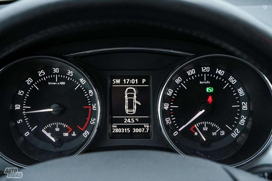 Black Skoda SuperB 2013 in Marijampole, with an engine capacity of 2.00 L and mileage of 280 thousand km for 6250 €, photo 23 on AUTOMOTO.COM.LV