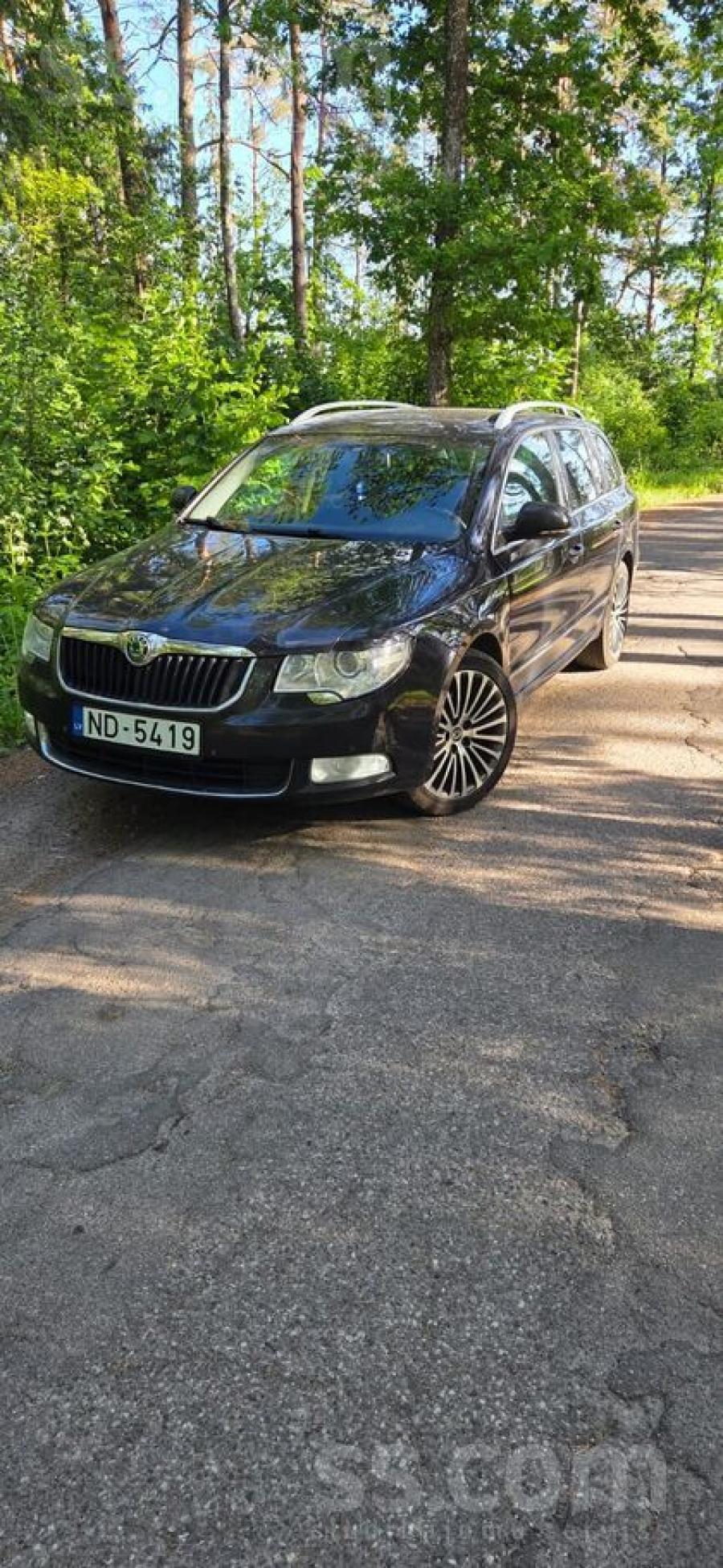 Melns Skoda SuperB 2013 Dobele, ar dzinēja tilpumu 2.00 L un nobraukumu 341 tūkst. km par 4700 €, foto 12 vietnē AUTOMOTO.COM.LV