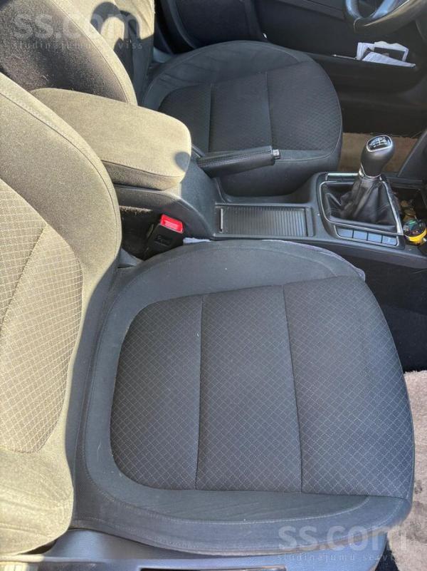 Black Skoda SuperB 2013 in Bauska, with an engine capacity of 2.00 L and mileage of 370 thousand km for 5200 €, photo 8 on AUTOMOTO.COM.LV