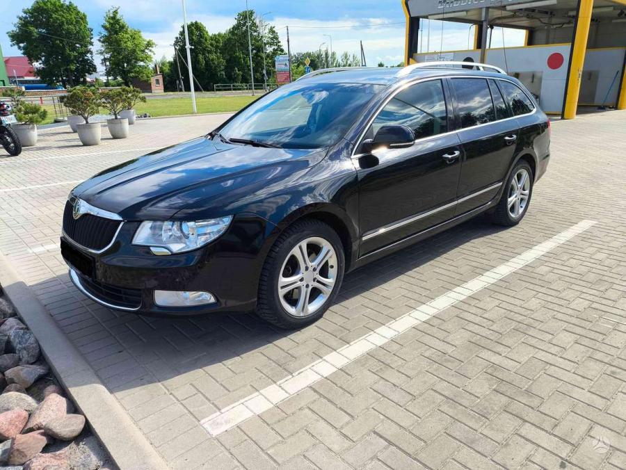 Черный Шкода Суперб 2013 в Юрбаркас, объемом двигателя 1.97 л и пробегом 404 тыс. км за 3700 €, фото 6 на AUTOMOTO.COM.LV