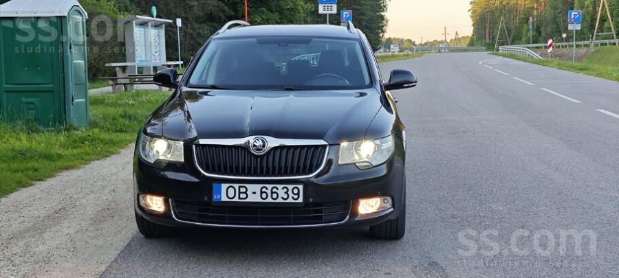 Melns Skoda SuperB 2013 Jēkabpils, ar dzinēja tilpumu 2.00 L un nobraukumu 352 tūkst. km par 6000 €, foto 3 vietnē AUTOMOTO.COM.LV