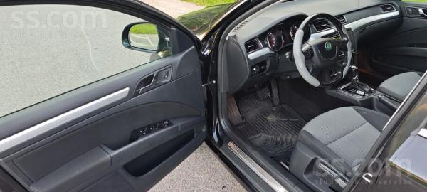 Melns Skoda SuperB 2013 Jēkabpils, ar dzinēja tilpumu 2.00 L un nobraukumu 352 tūkst. km par 6000 €, foto 9 vietnē AUTOMOTO.COM.LV