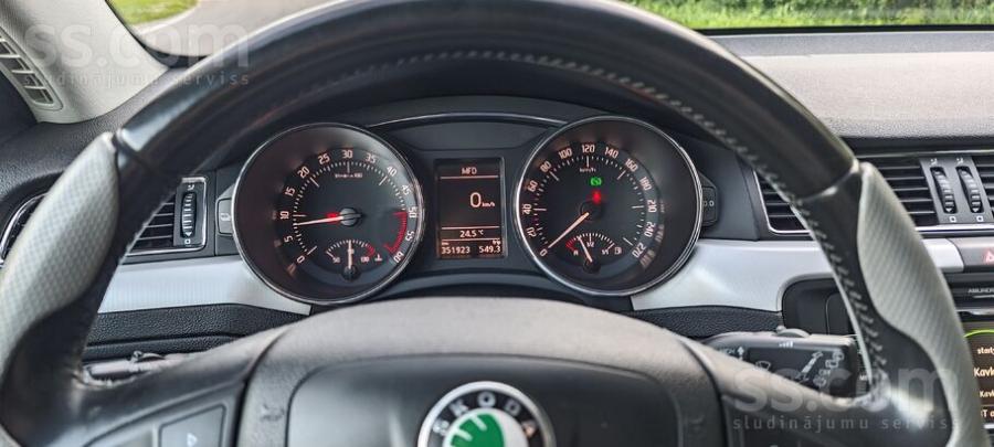 Melns Skoda SuperB 2013 Jēkabpils, ar dzinēja tilpumu 2.00 L un nobraukumu 352 tūkst. km par 6000 €, foto 11 vietnē AUTOMOTO.COM.LV