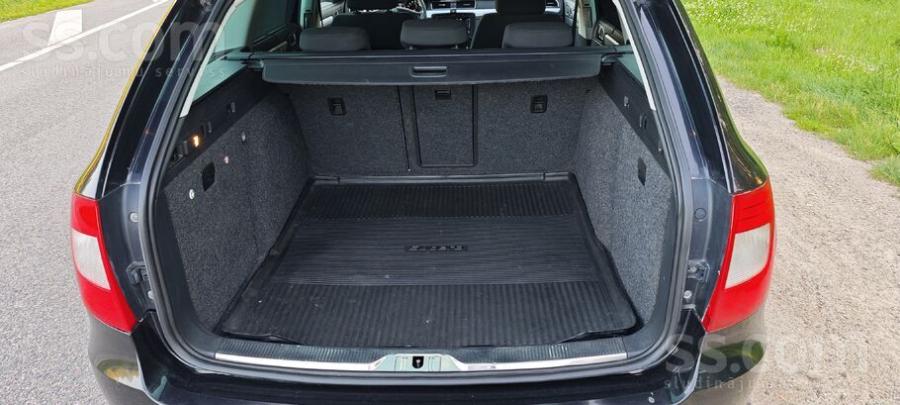 Melns Skoda SuperB 2013 Jēkabpils, ar dzinēja tilpumu 2.00 L un nobraukumu 352 tūkst. km par 6000 €, foto 18 vietnē AUTOMOTO.COM.LV