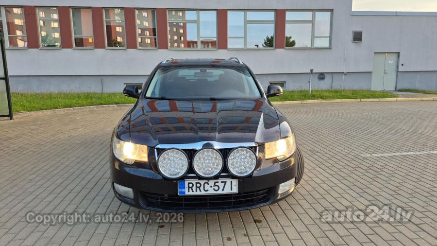 Black Skoda SuperB 2013 in Tartu, with an engine capacity of 2.00 L and mileage of 271 thousand km for 4999 €, photo 3 on AUTOMOTO.COM.LV