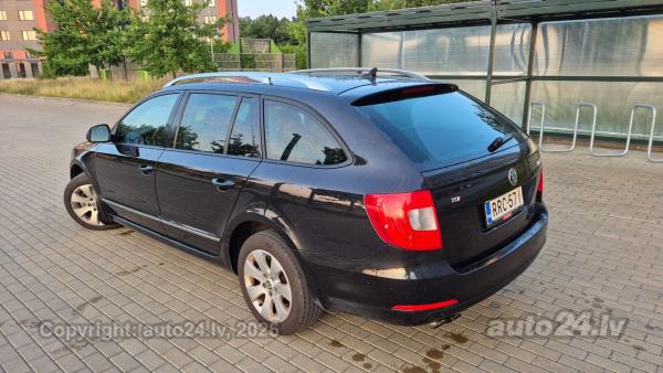 Black Skoda SuperB 2013 in Tartu, with an engine capacity of 2.00 L and mileage of 271 thousand km for 4999 €, photo 3 on AUTOMOTO.COM.LV