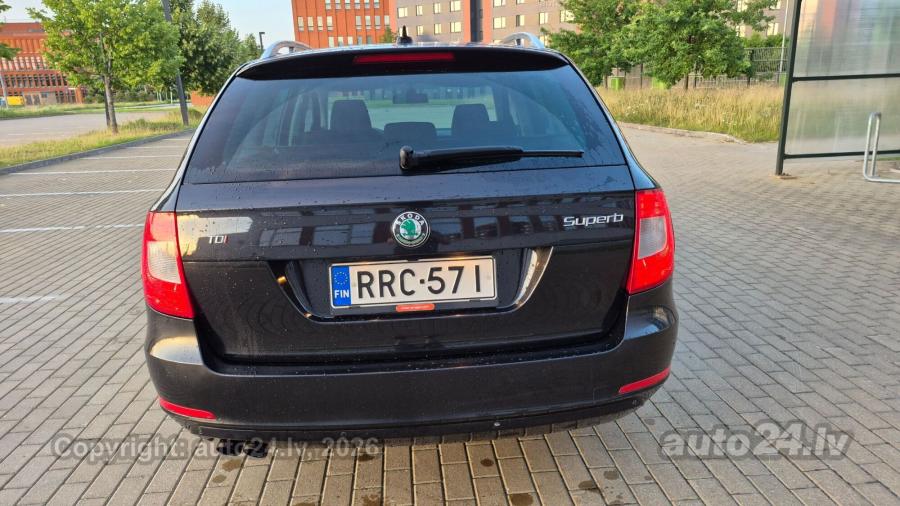 Black Skoda SuperB 2013 in Tartu, with an engine capacity of 2.00 L and mileage of 271 thousand km for 4999 €, photo 5 on AUTOMOTO.COM.LV