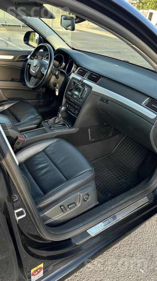 Skoda SuperB 2013 Rīga vietnē Melns Skoda SuperB 2013 Rīga, ar dzinēja tilpumu 2.00 L un nobraukumu 235 tūkst. km par 6900 €, foto 5 vietnē AUTOMOTO.COM.LV