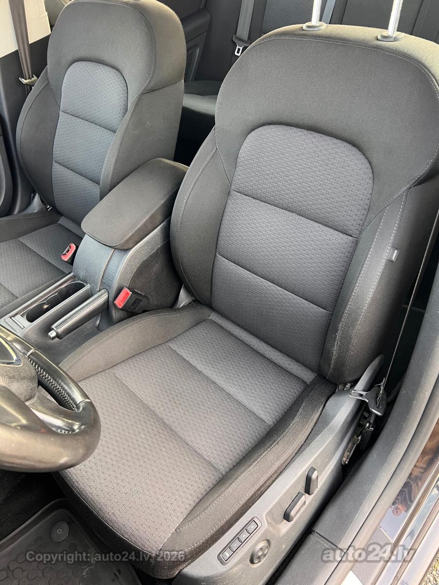 Melns Skoda SuperB 2013 Pērnava, ar dzinēja tilpumu 1.60 L un nobraukumu 262 tūkst. km par 6500 €, foto 10 vietnē AUTOMOTO.COM.LV