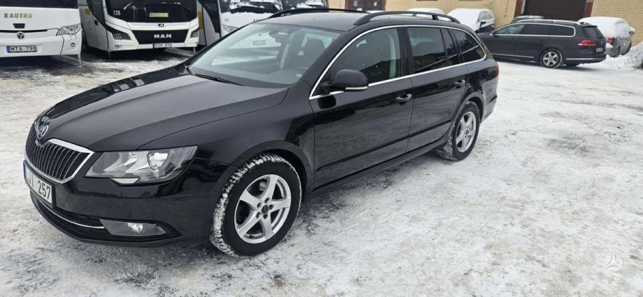 Black Skoda SuperB 2014 in Vilnius, with an engine capacity of 1.97 L and mileage of 330 thousand km for 7296 €, photo 1 on AUTOMOTO.COM.LV