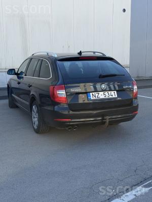 Black Skoda SuperB 2014 in Riga, with an engine capacity of 2.00 L and mileage of 408 thousand km for 4900 €, photo 4 on AUTOMOTO.COM.LV