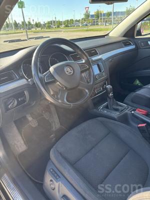Melns Skoda SuperB 2014 Rīga, ar dzinēja tilpumu 1.60 L un nobraukumu 375 tūkst. km par 3850 €, foto 6 vietnē AUTOMOTO.COM.LV