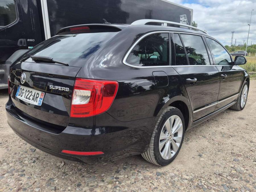 Black Skoda SuperB 2014 in Utena, with an engine capacity of 1.97 L and mileage of 215 thousand km for 7300 €, photo 5 on AUTOMOTO.COM.LV