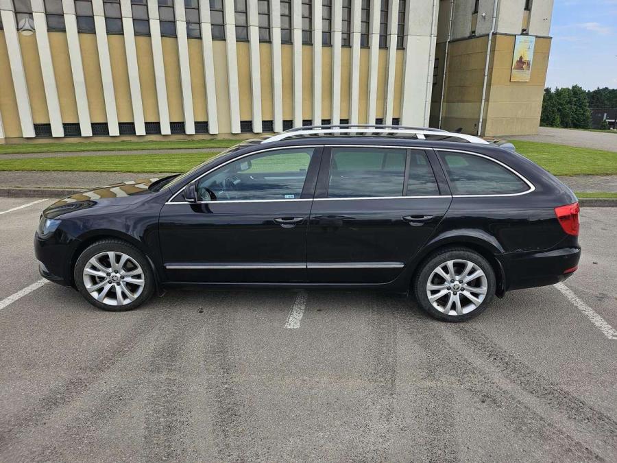 Melns Skoda SuperB 2014 Kauņa, ar dzinēja tilpumu 1.97 L un nobraukumu 341 tūkst. km par 5700 €, foto 1 vietnē AUTOMOTO.COM.LV