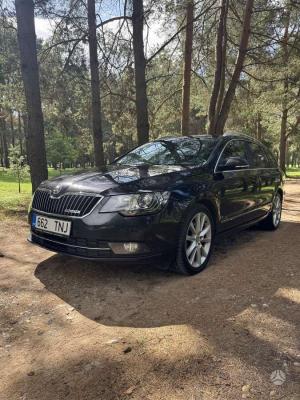 Melns Skoda SuperB 2014 Mažeikiai, ar dzinēja tilpumu 1.60 L un nobraukumu 282 tūkst. km par 5100 €, foto  vietnē AUTOMOTO.COM.LV
