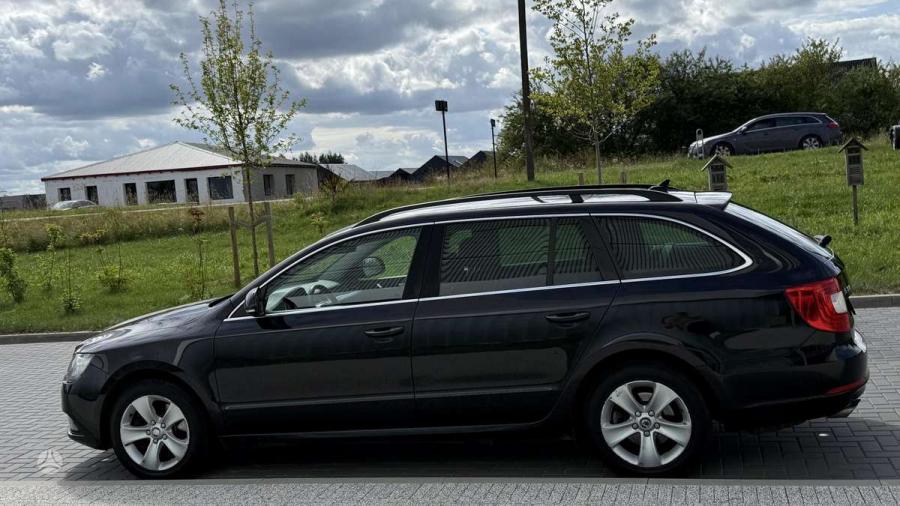 Melns Skoda SuperB 2014 Viļņa, ar dzinēja tilpumu 1.97 L un nobraukumu 300 tūkst. km par 4400 €, foto 5 vietnē AUTOMOTO.COM.LV