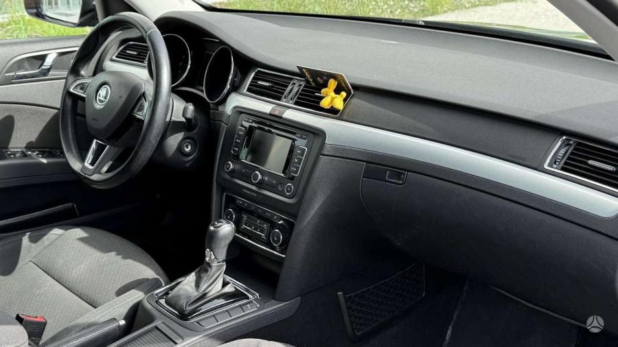 Melns Skoda SuperB 2014 Viļņa, ar dzinēja tilpumu 1.97 L un nobraukumu 300 tūkst. km par 4400 €, foto 15 vietnē AUTOMOTO.COM.LV