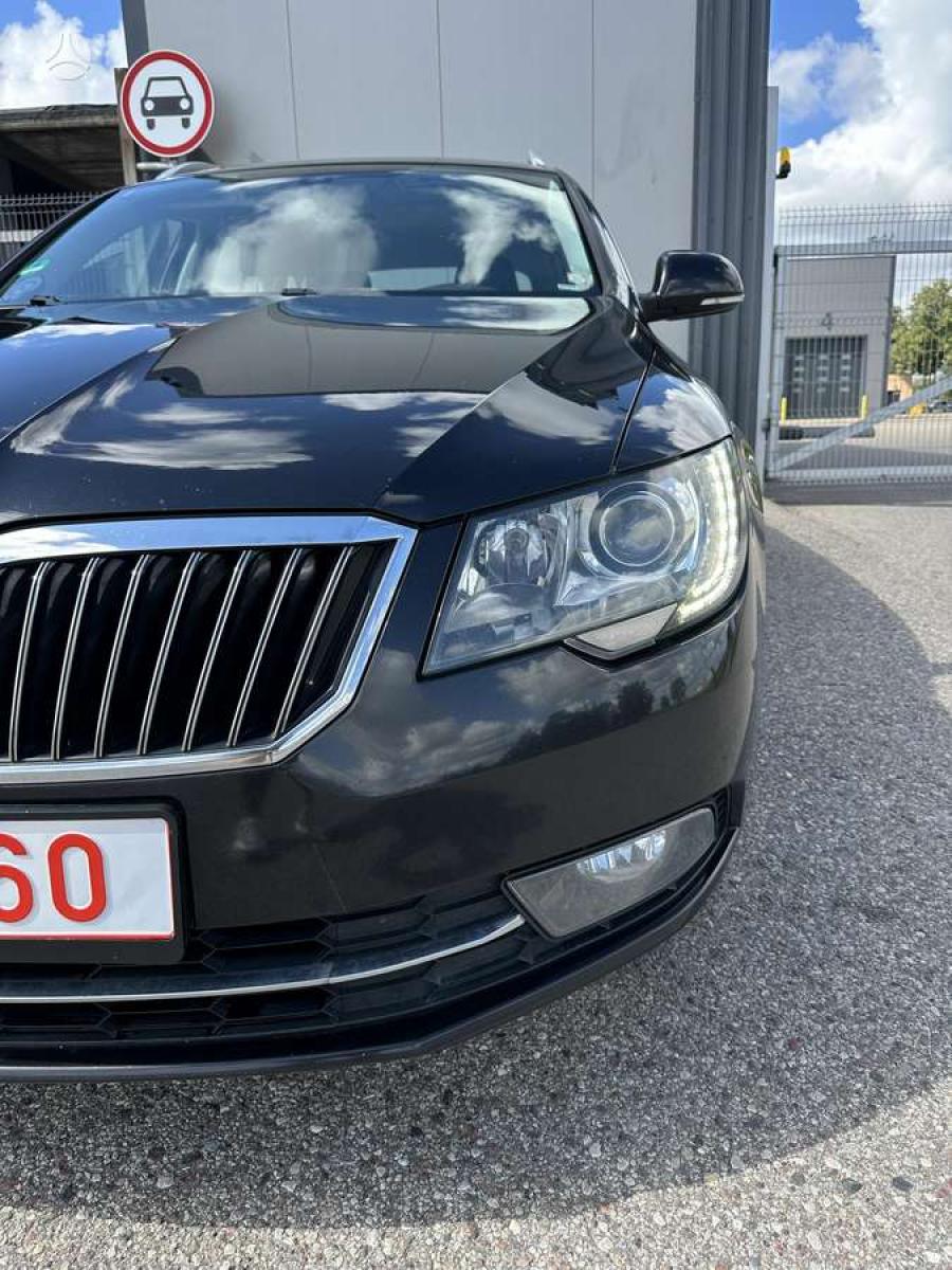 Black Skoda SuperB 2014 in Marijampole, with an engine capacity of 1.80 L and mileage of 284 thousand km for 6050 €, photo 3 on AUTOMOTO.COM.LV