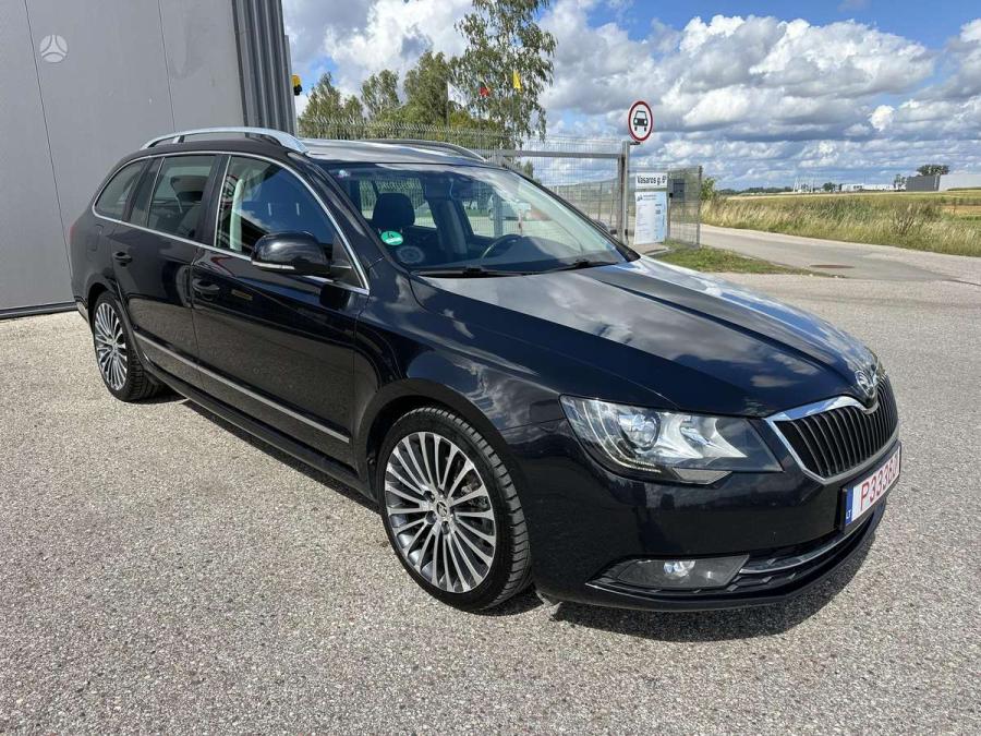 Black Skoda SuperB 2014 in Marijampole, with an engine capacity of 1.80 L and mileage of 284 thousand km for 6050 €, photo 4 on AUTOMOTO.COM.LV