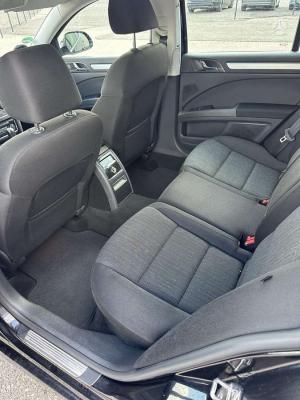 Black Skoda SuperB 2014 in Marijampole, with an engine capacity of 1.80 L and mileage of 284 thousand km for 6050 €, photo 14 on AUTOMOTO.COM.LV