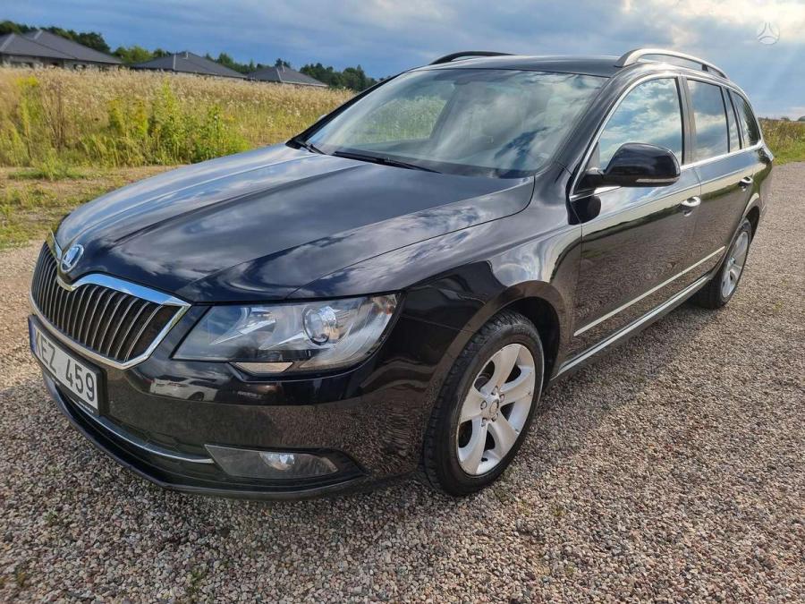 Black Skoda SuperB 2014 in Vilnius, with an engine capacity of 2.00 L and mileage of 300 thousand km for 5050 €, photo 1 on AUTOMOTO.COM.LV